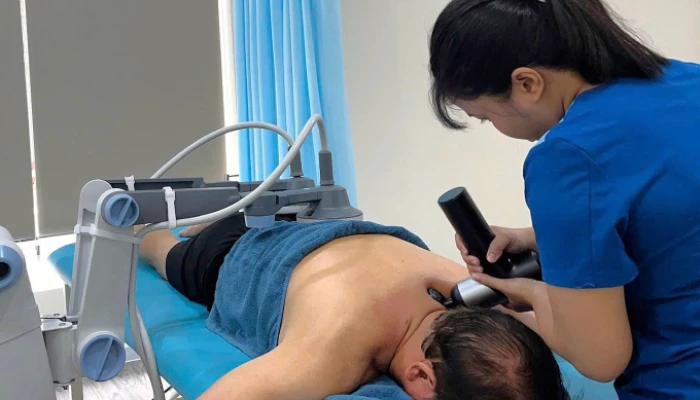Tại sao massage bẻ cổ vai gáy có thể chết người như trường hợp ca sĩ ...
